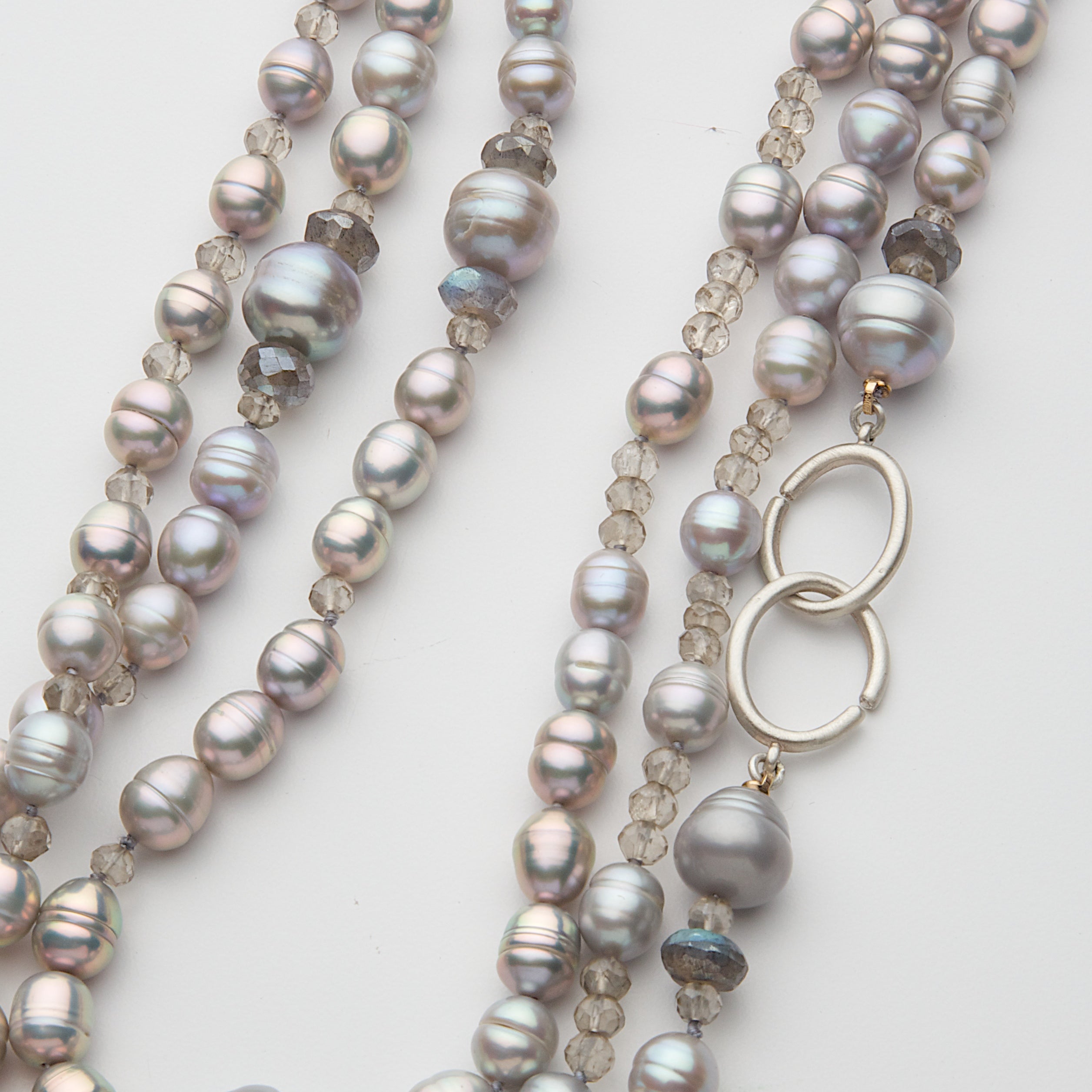 Pearl Necklaces – KATURA 1999